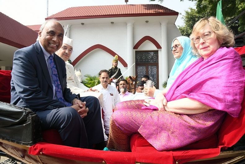 AMU celebrates 202nd birth anniversary of its founder Sir Syed Ahmed ...