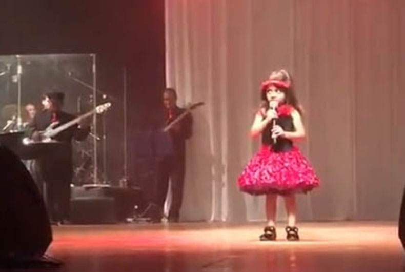 'Dil Hai Chota Sa' of film Roja makes this 3-yr-old Internet sensation ...