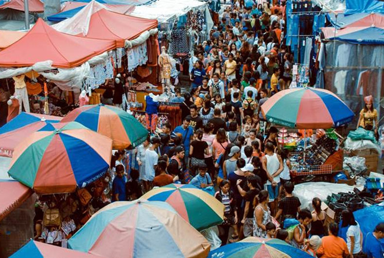 Mumbai's Chor Bazaar and 5 Other Old Traditional Markets in India ...