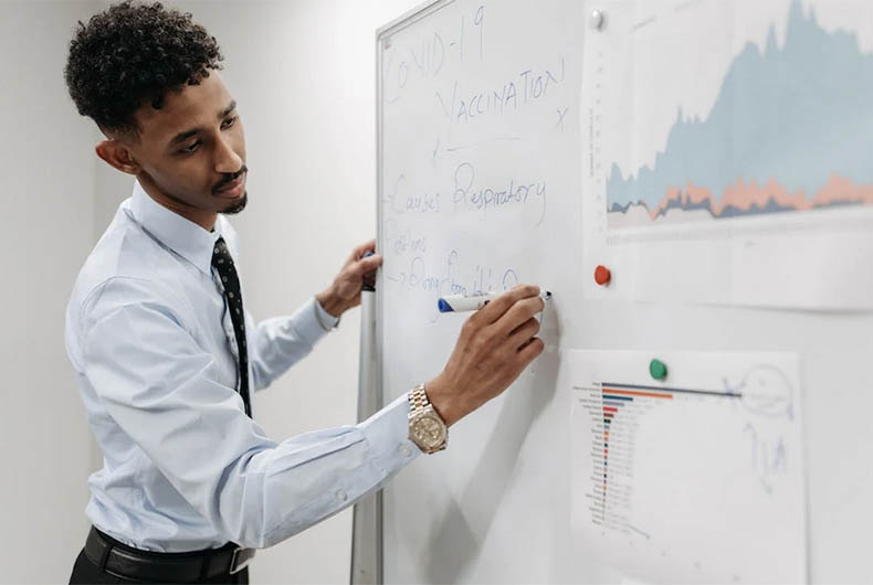 EmSat made optional for University admissions in UAE | ummid.com